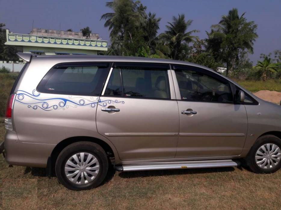 Used 2011 Toyota Innova car in Andhra Pradesh for Rs. 780000