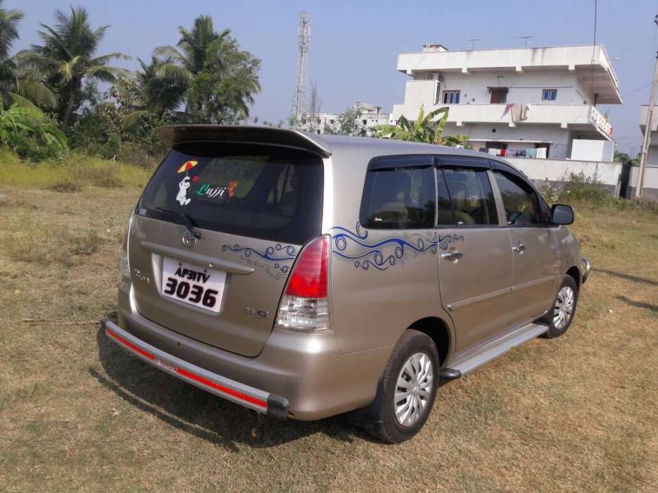 Used 2011 Toyota Innova car in Andhra Pradesh for Rs. 780000
