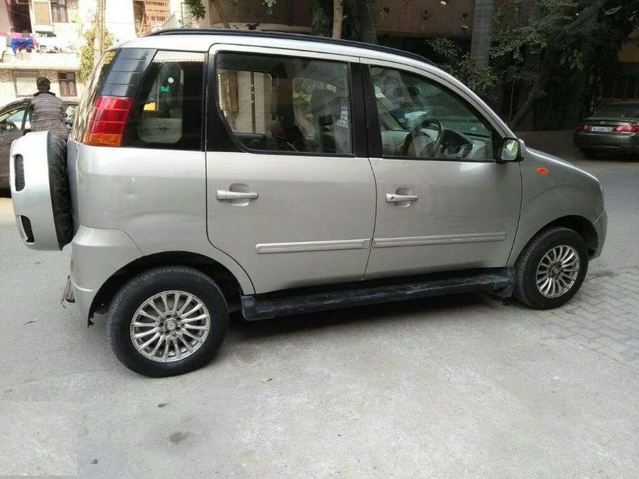 Used 2012 Mahindra Quanto car in Delhi for Rs. 425000